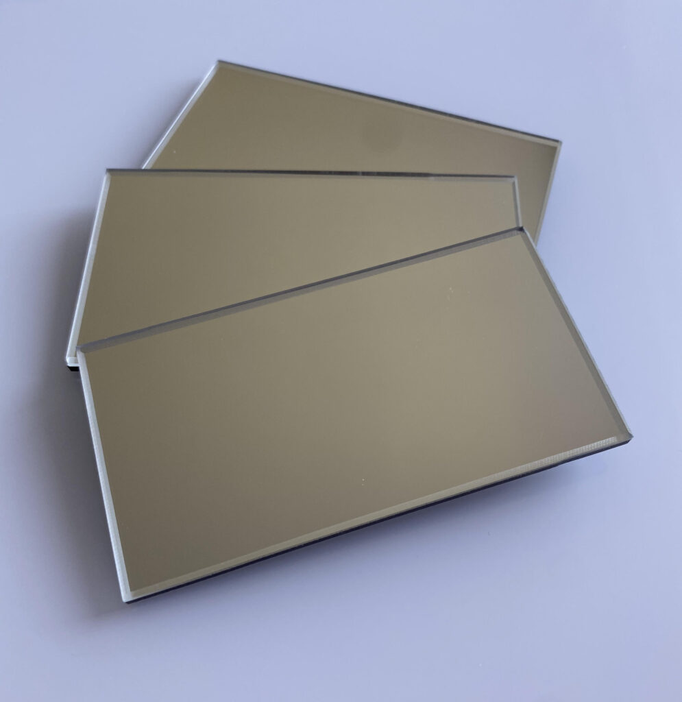 Mirrored Splashback Sample - DualSplash